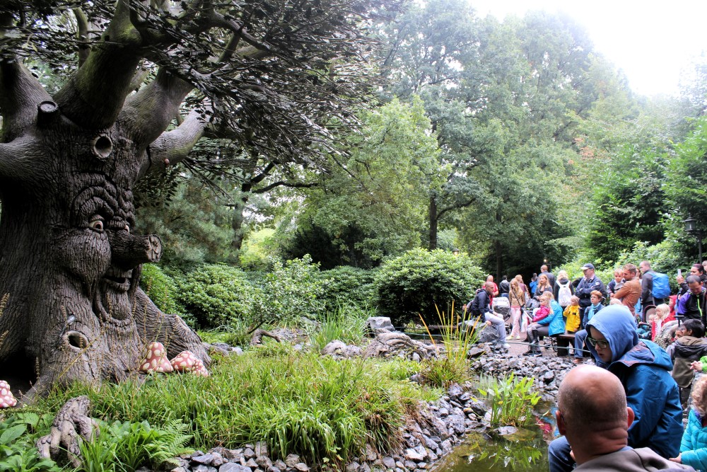 Efteling – Forêt des Contes – Guide du Parent Galactique